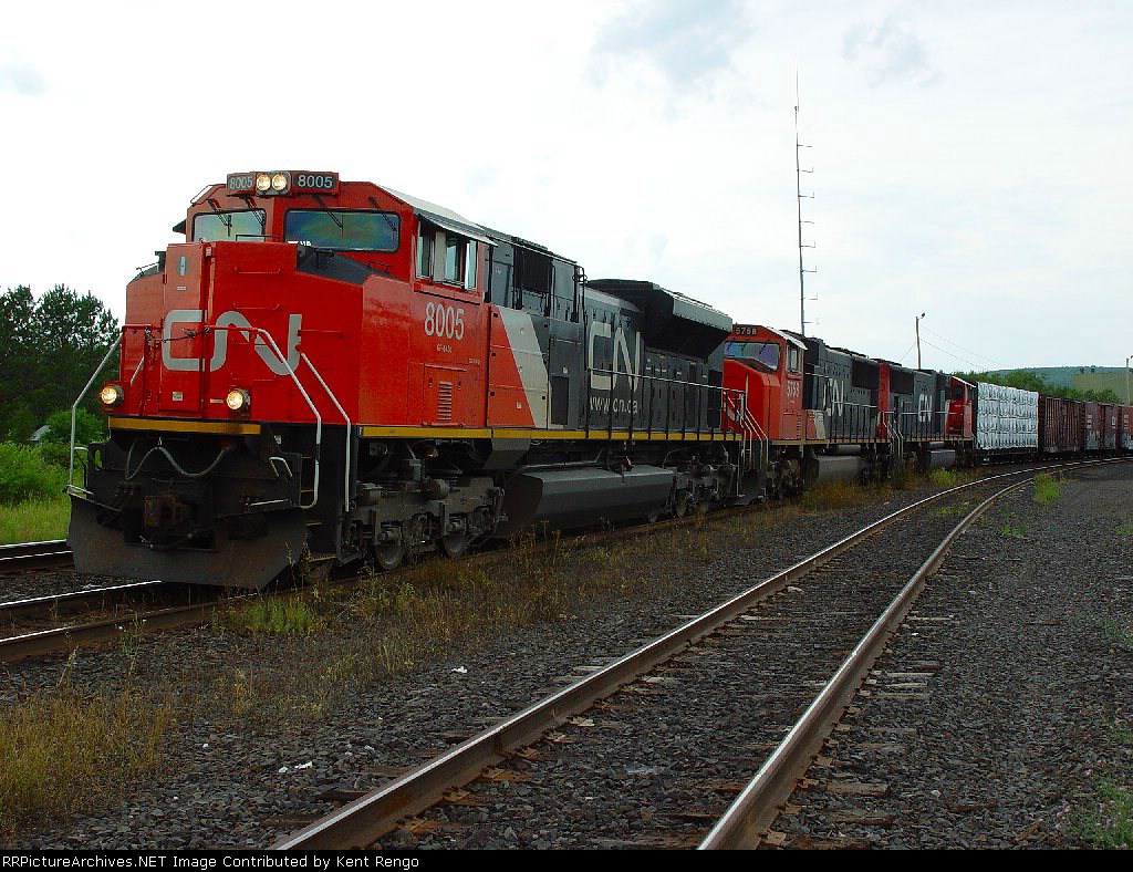 CN 8005 on train M340.